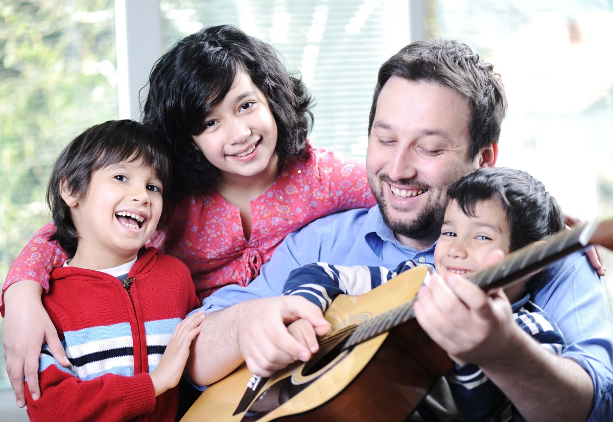 Make Some Great Musical Memories with Your Kids! – Rise and Shine